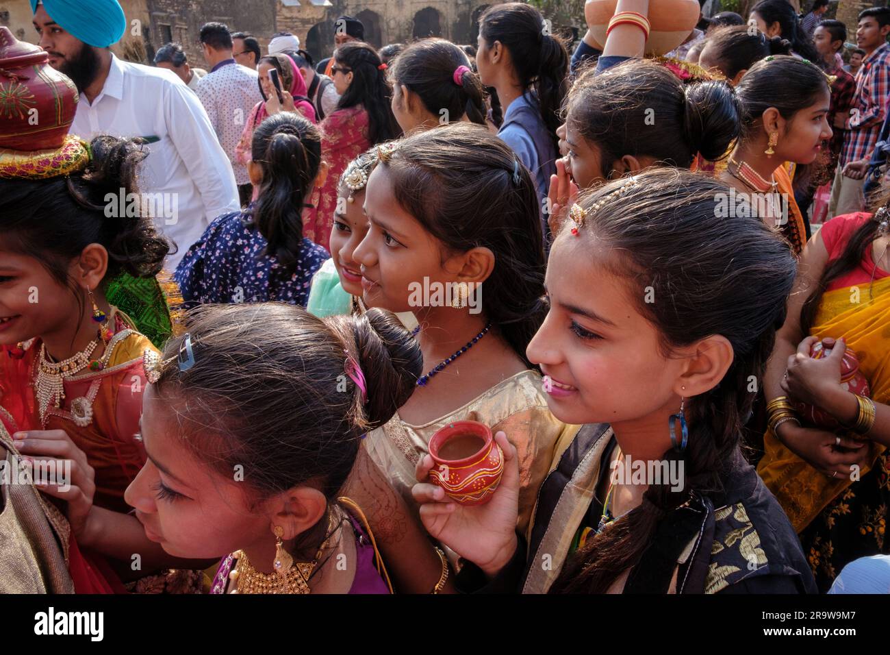 Body painting festival hi-res stock photography and images - Alamy