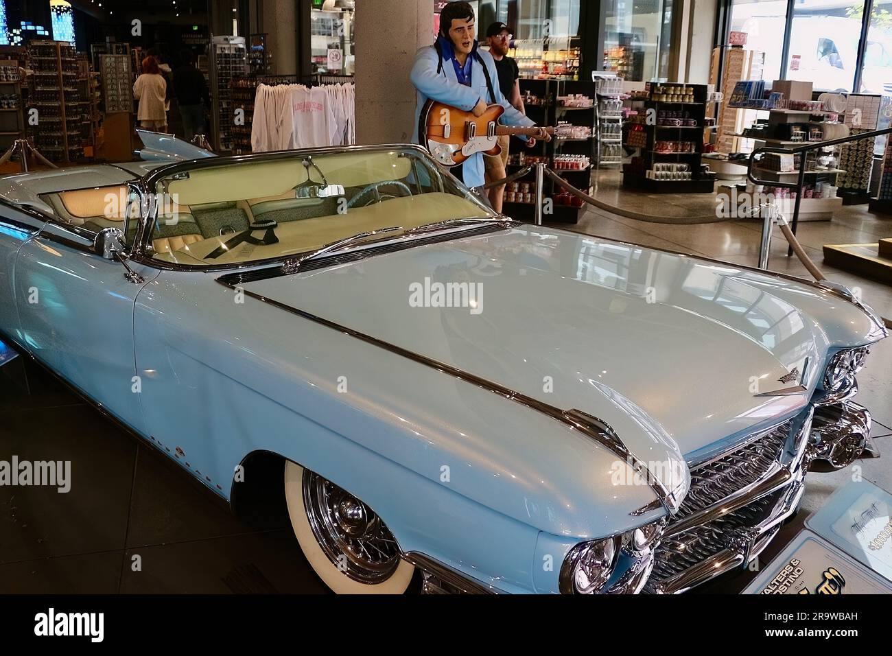 Elvis presley 1959 hi-res stock photography and images - Alamy