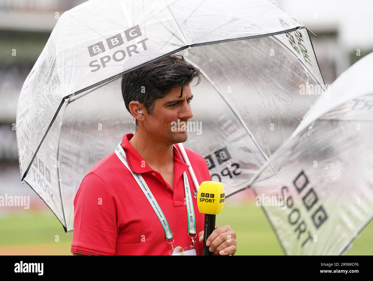 Alastair Cook wearing red for the Ruth Strauss foundation ahead of day ...