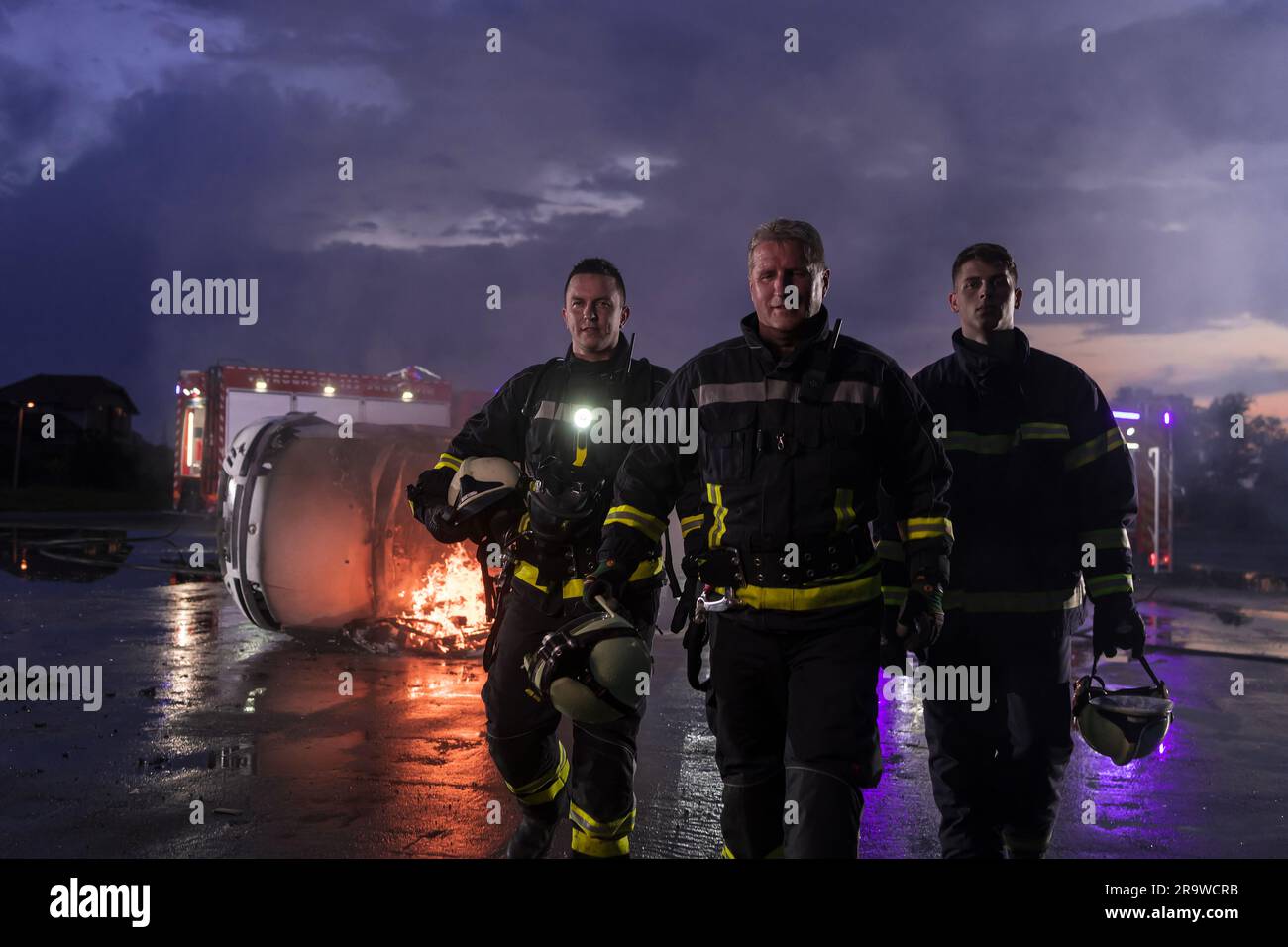 Fire department paramedics in action hi-res stock photography and ...