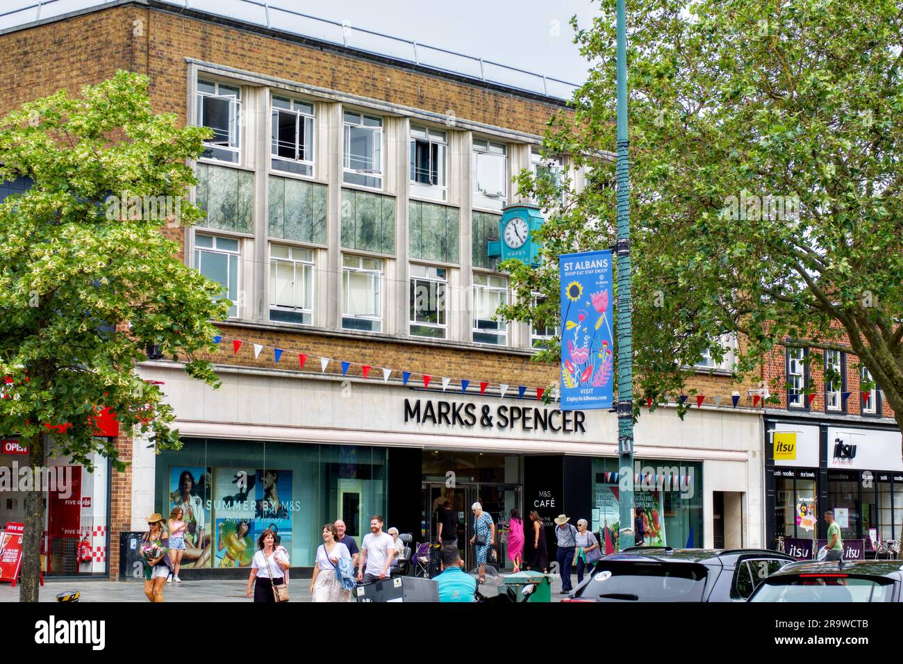 St albans peters street hi-res stock photography and images - Alamy