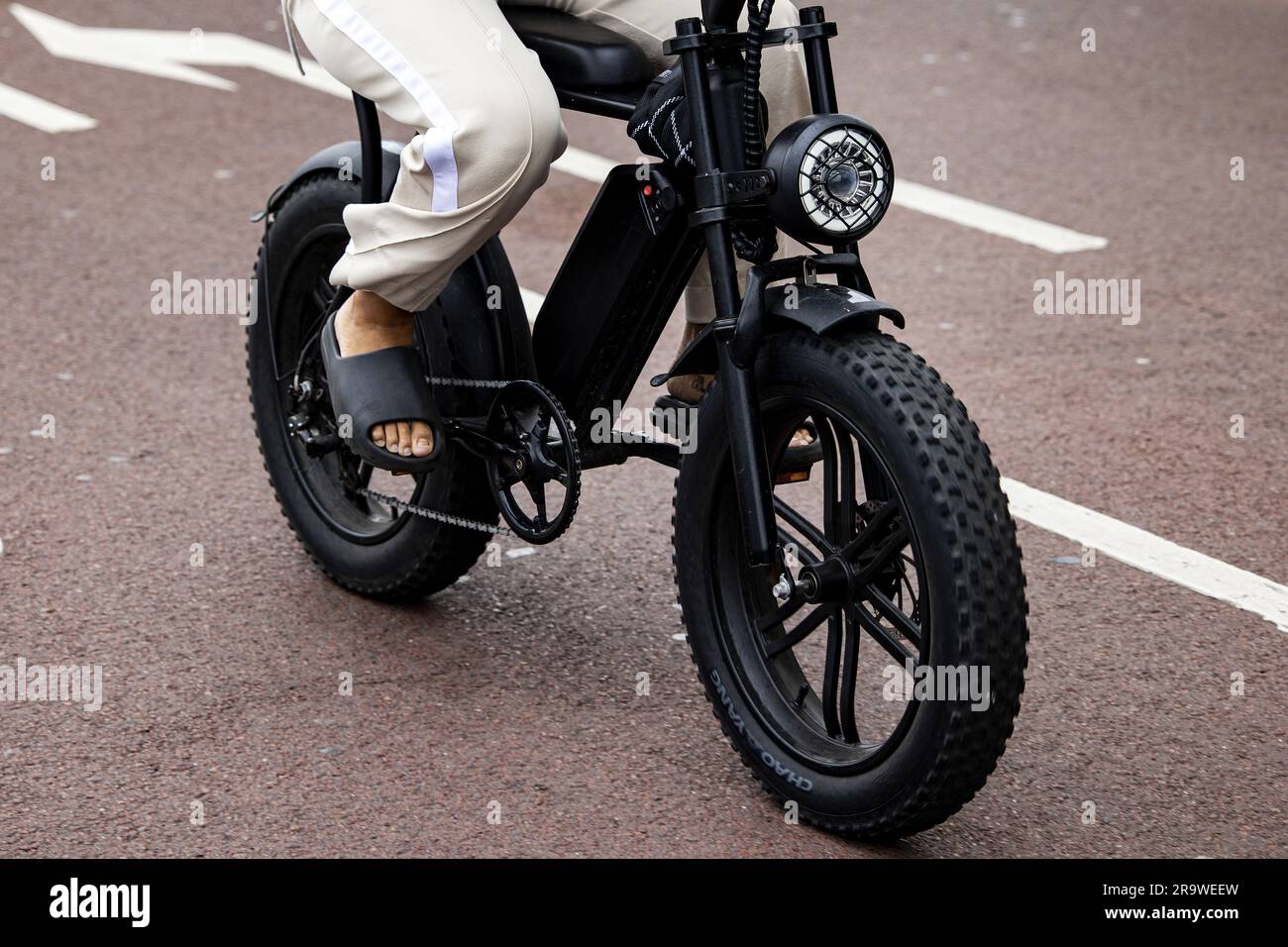 Inspectie human environment and transport hi-res stock photography and ...