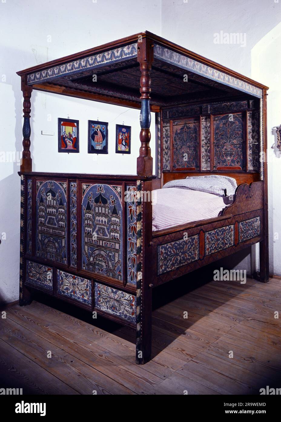 fine arts, furniture, canopy bed, with architectural ornaments ...