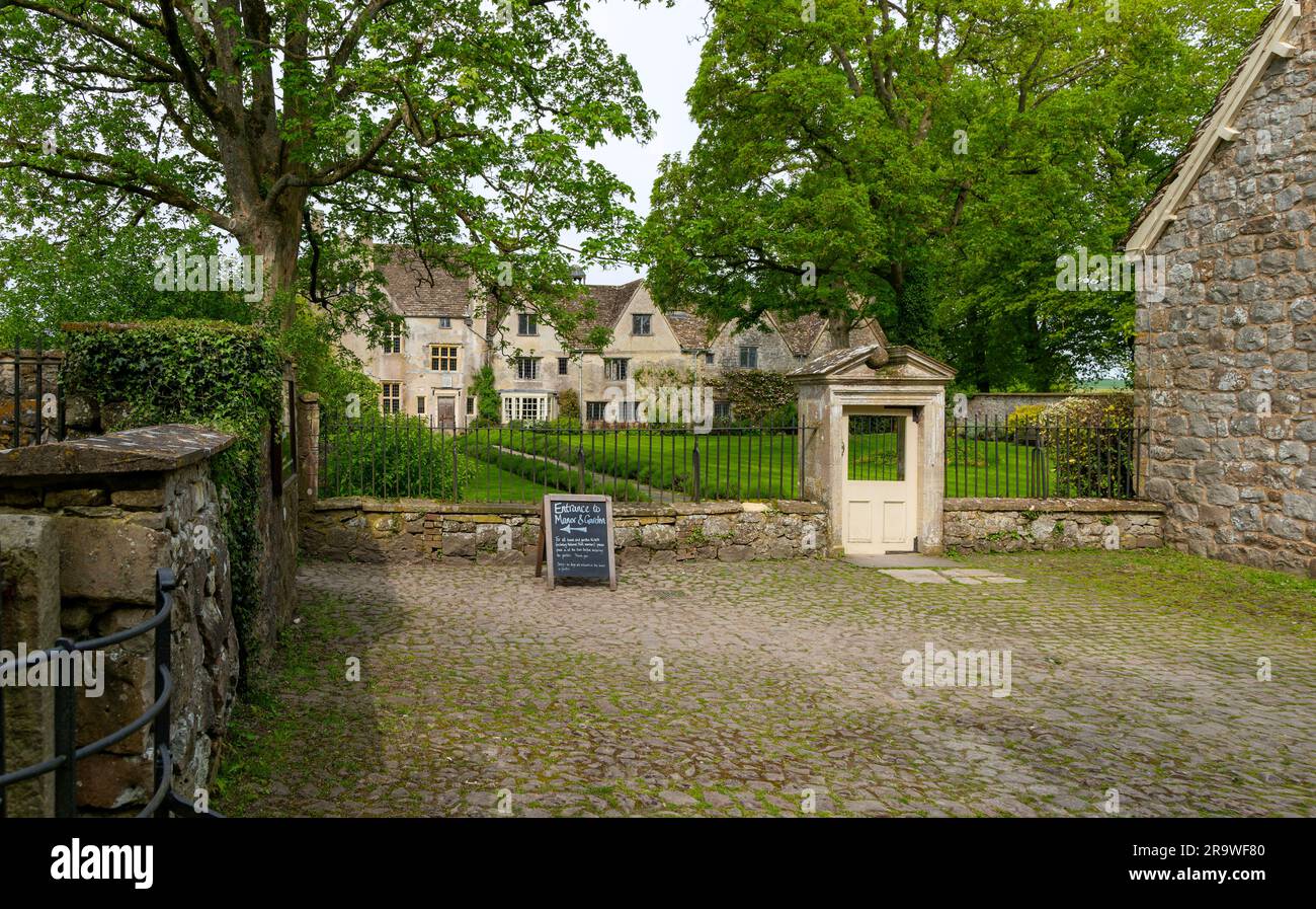 Avebury manor house hi-res stock photography and images - Alamy