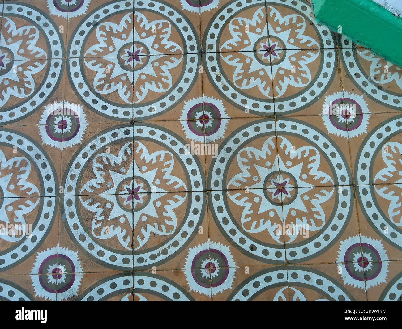 Vintage Peranakan cultural tile geometrical seamless pattern in ...