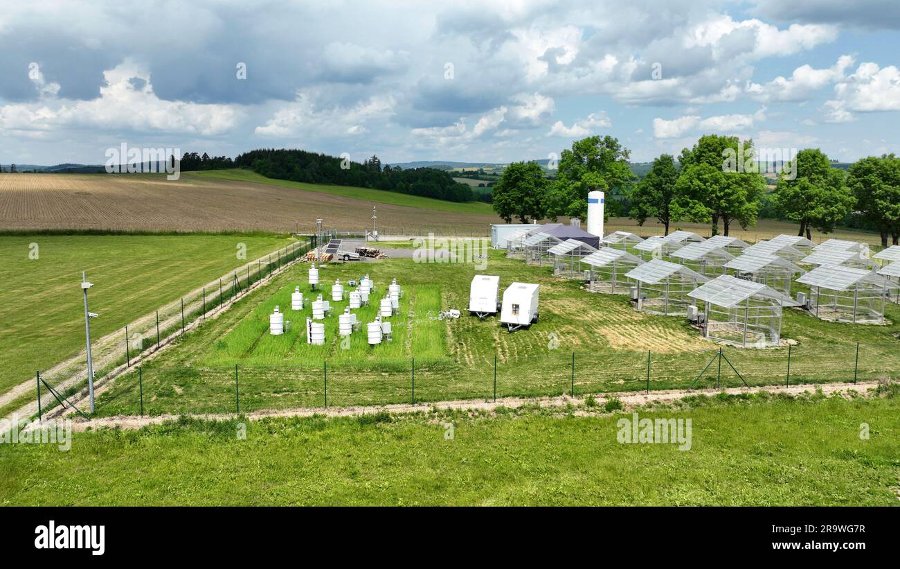 Scientific measurement respiration wheat hi-res stock photography and ...
