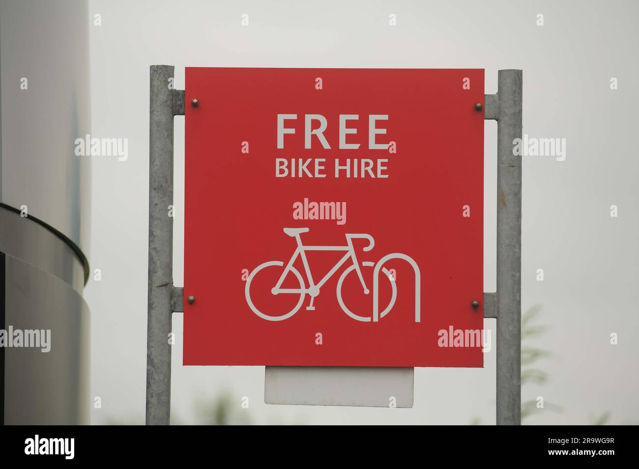 Free bike hire sign Stock Photo - Alamy