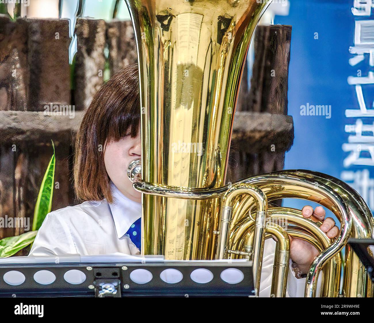 Okinawa women hi-res stock photography and images - Alamy