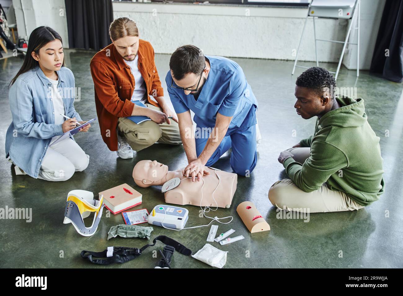 Bandages chest woman hi-res stock photography and images - Alamy