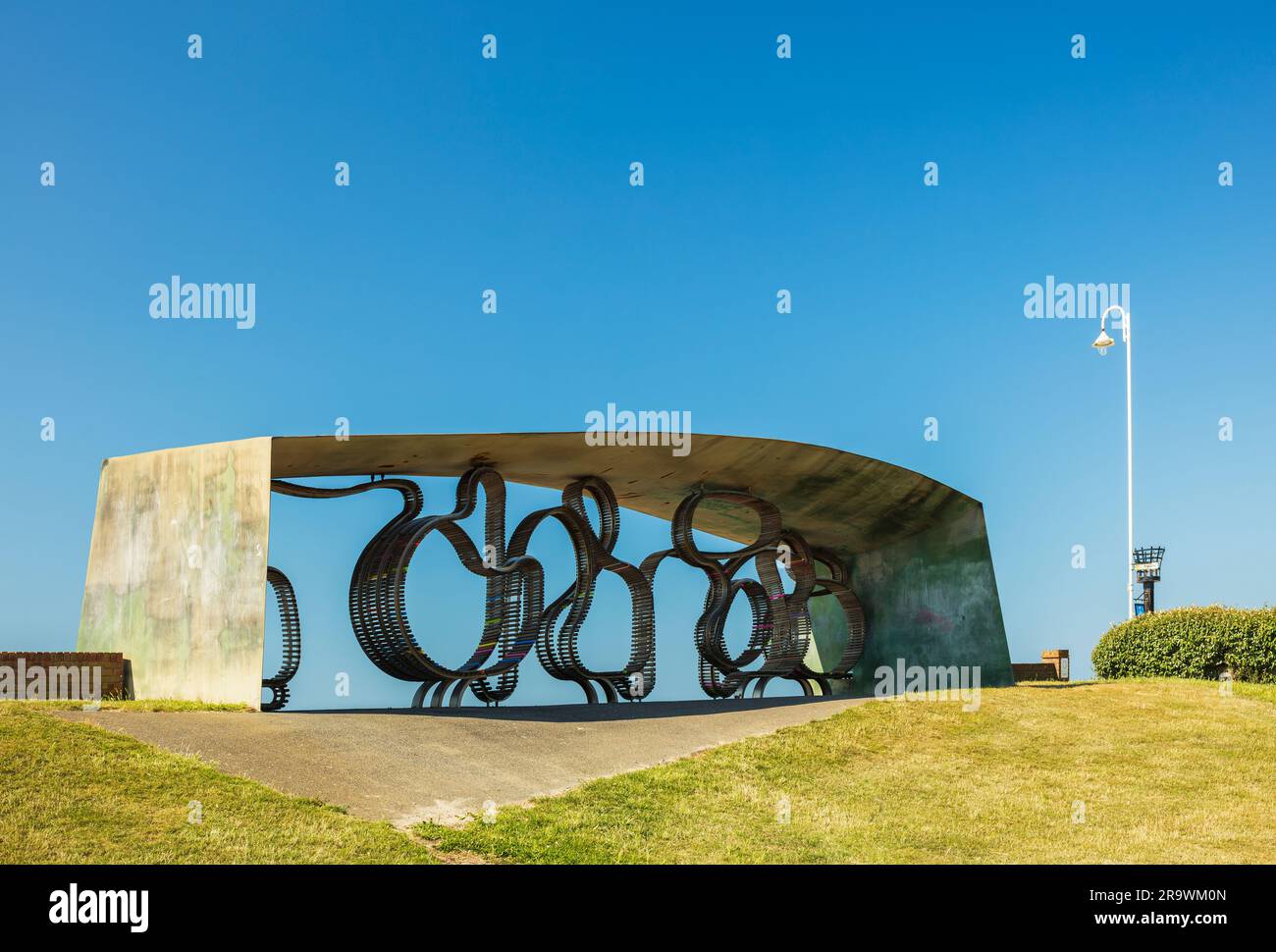 Littlehamptons long bench hi-res stock photography and images - Alamy