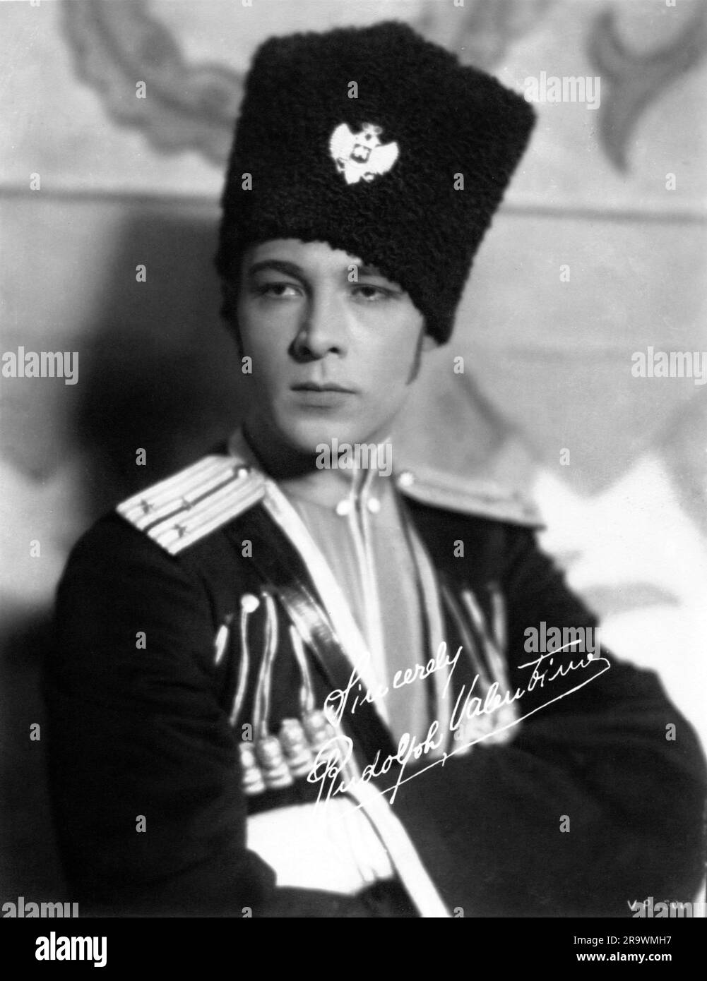 Rudolph valentino portrait hi-res stock photography and images - Alamy