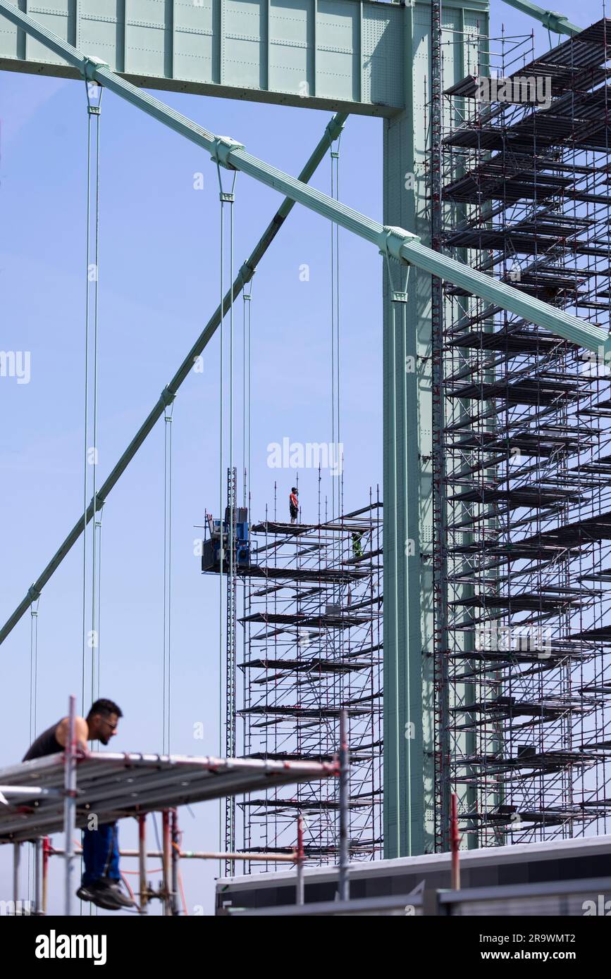 Bridge renovation of the Rhine bridge Cologne-Rodenkirchen or ...