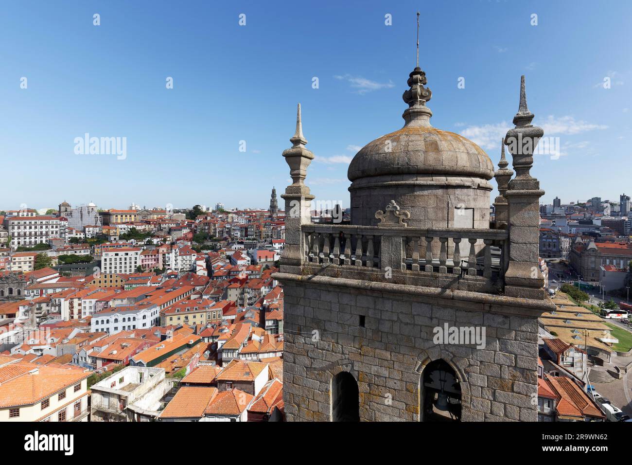 Baixa do porto hi-res stock photography and images - Alamy