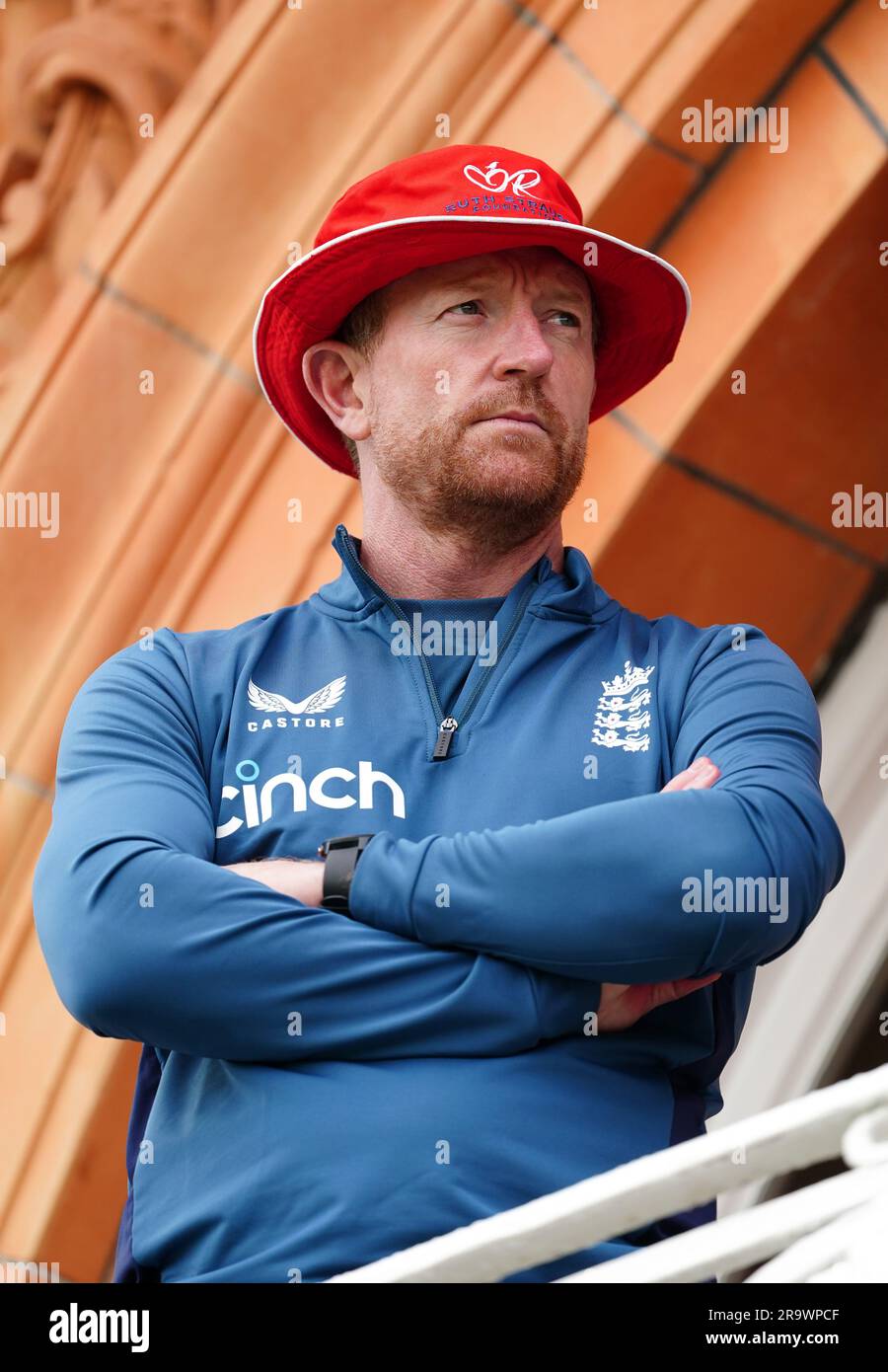 Cricket coach red hi-res stock photography and images - Alamy