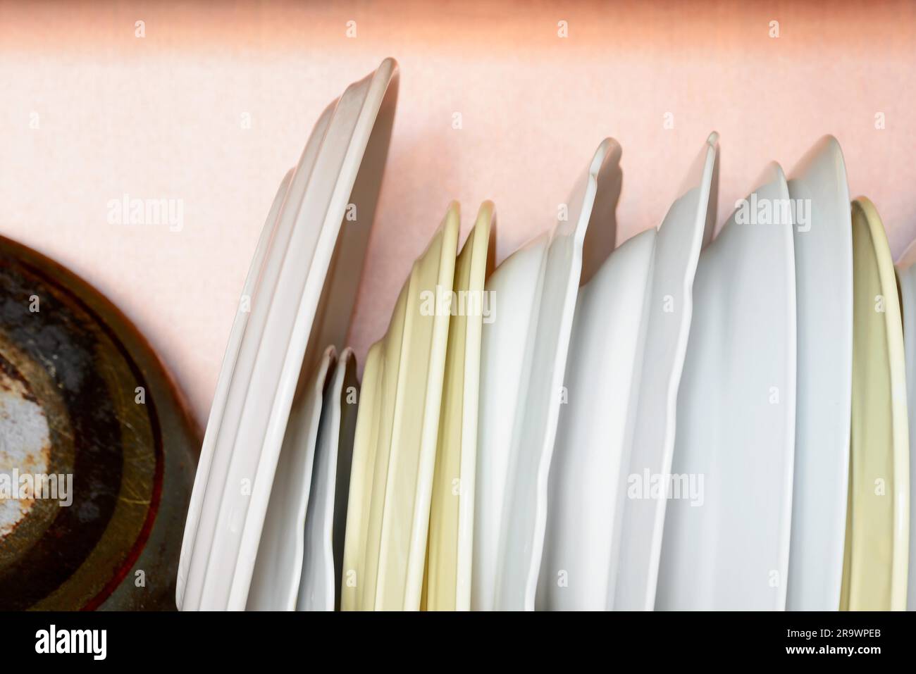 Drying dishes and pan in the dish rack Stock Photo - Alamy