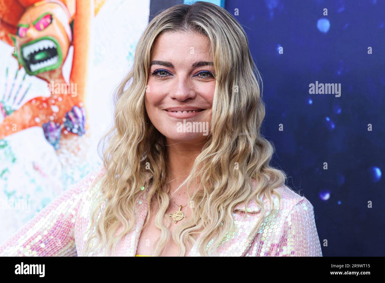 Canadian actress Annie Murphy arrives at the Los Angeles Premiere Of ...