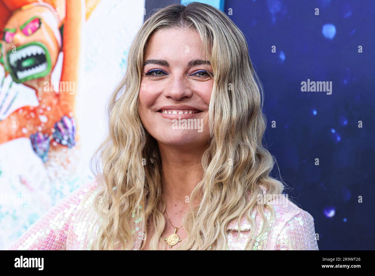 Canadian actress Annie Murphy arrives at the Los Angeles Premiere Of ...