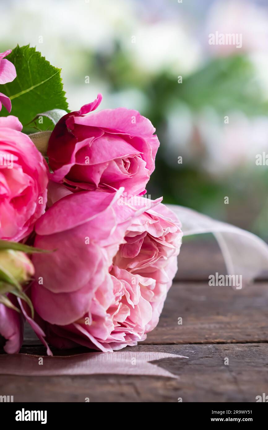 Cascading roses hi-res stock photography and images - Alamy