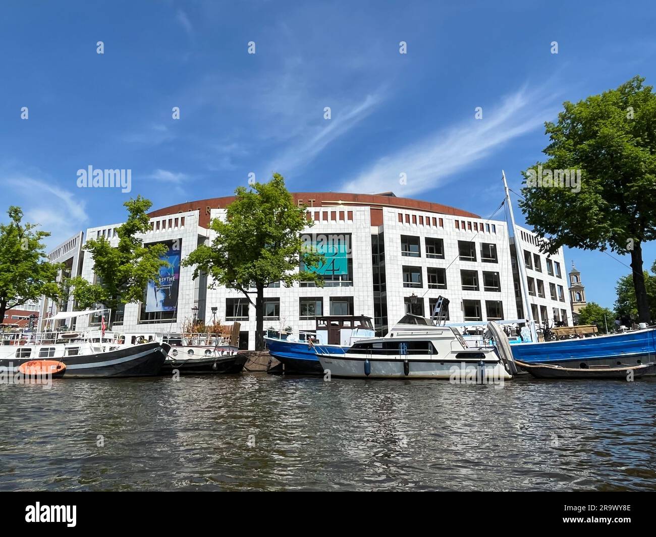 Nationale opera and ballet hi-res stock photography and images - Alamy