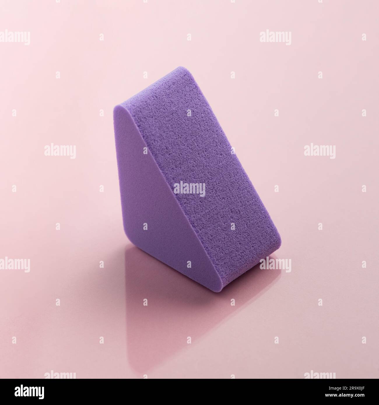 Cosmetic sponge hi-res stock photography and images - Alamy