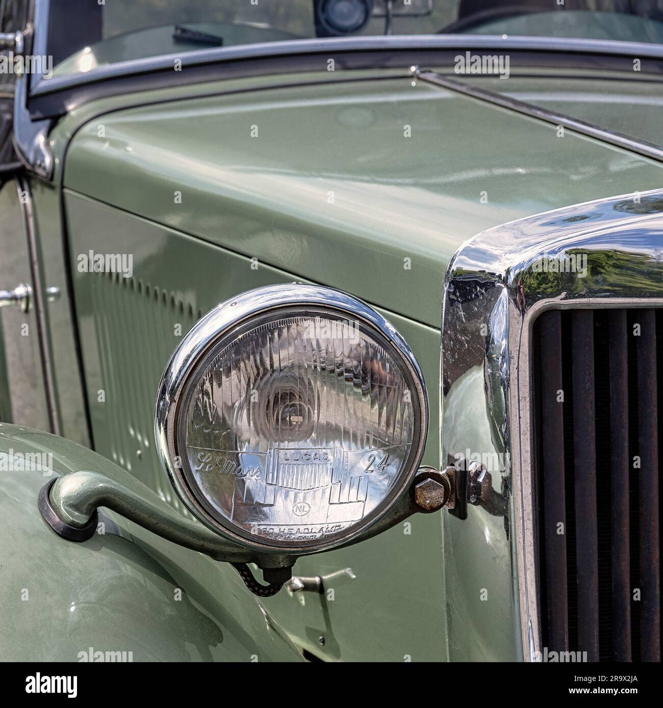 Mg convertible hi-res stock photography and images - Alamy