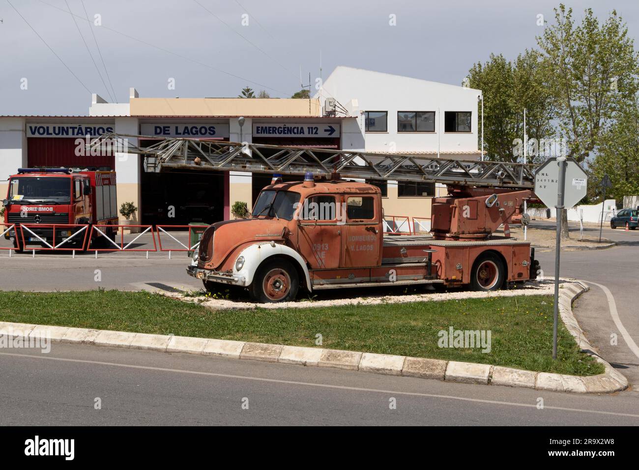 Historic fire engine in front of the fire station of the Bombeiros ...