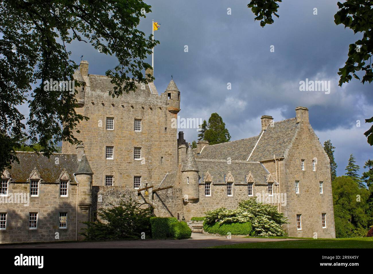 Cawdor Castle, near Inverness, Highlands, Scotland, Cawdor Castle ...
