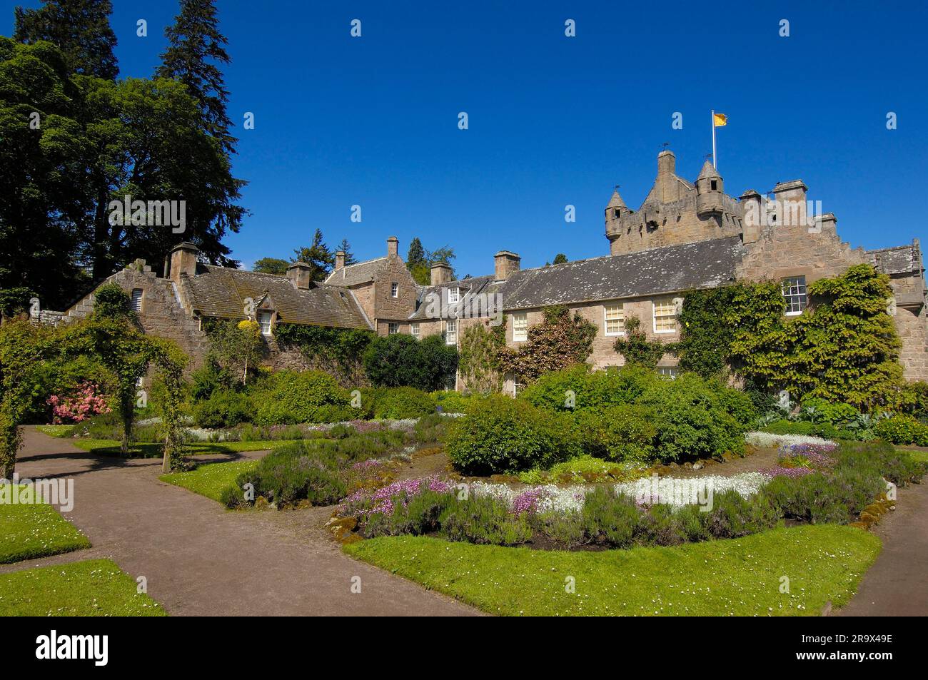 Cawdor Castle, near Inverness, Highlands, Scotland, Cawdor Castle ...