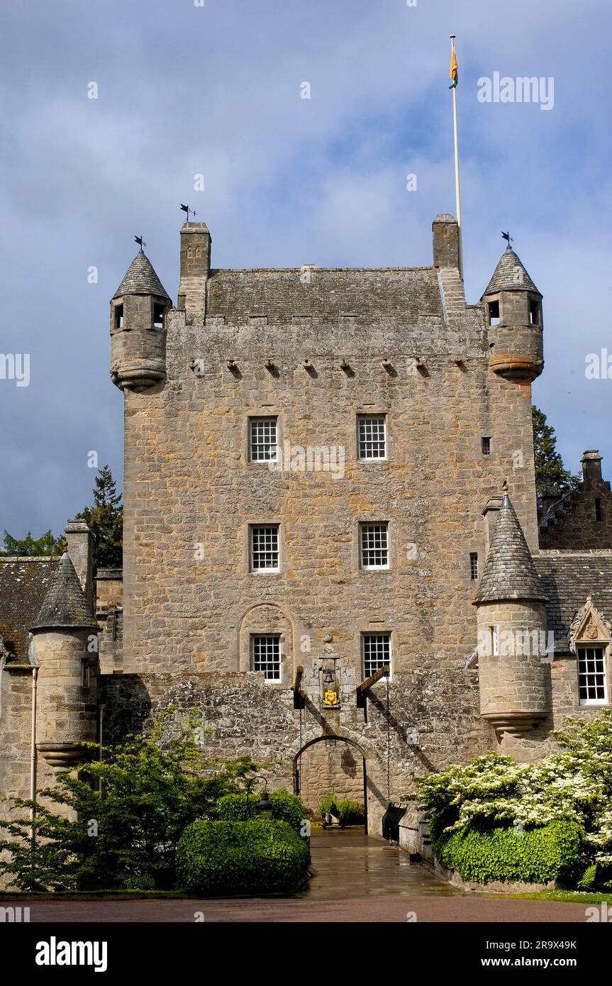 Cawdor Castle, near Inverness, Highlands, Scotland, Cawdor Castle ...