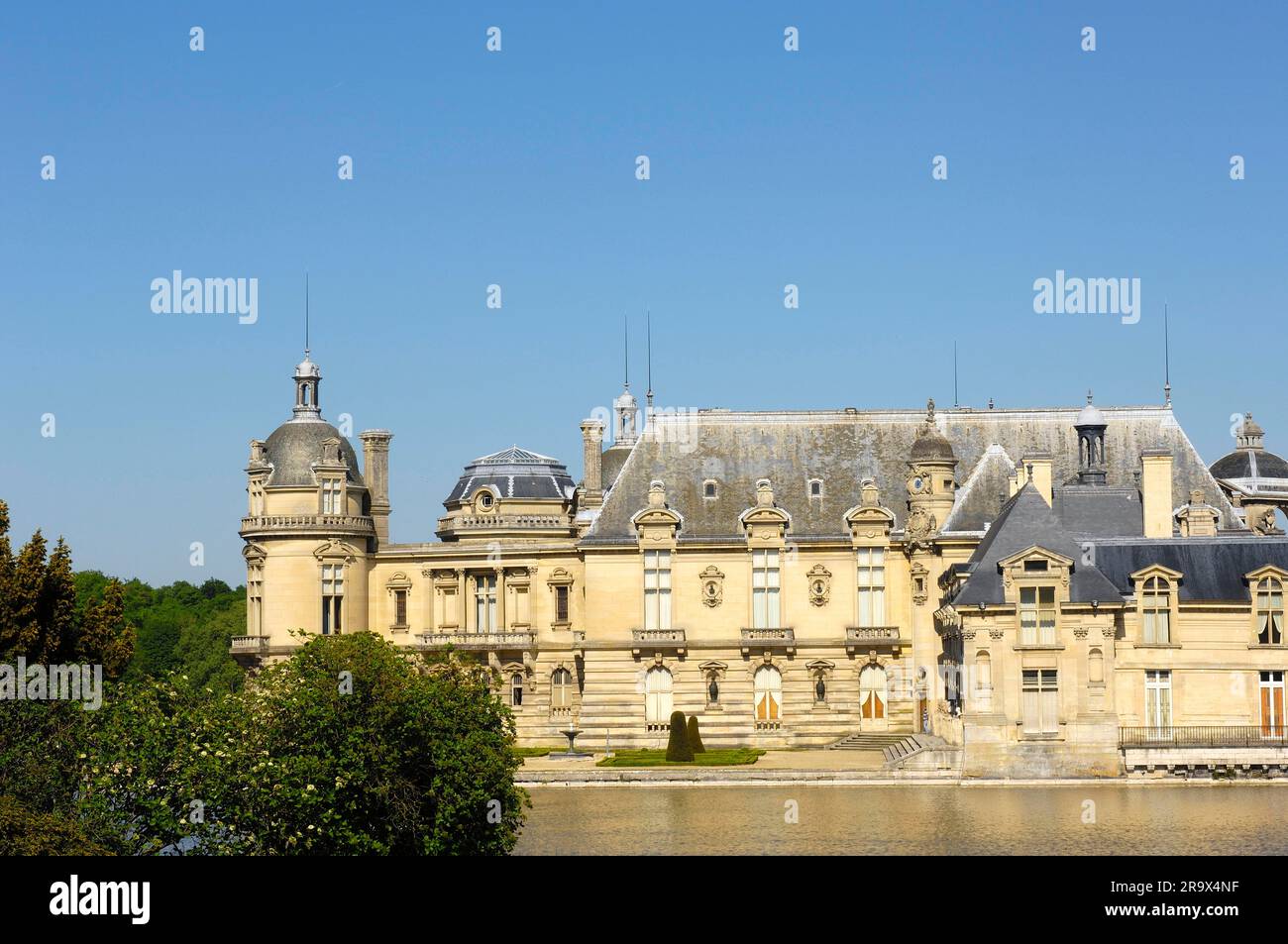 Chateau de Chantilly, Chantilly, Picardy, France Stock Photo - Alamy