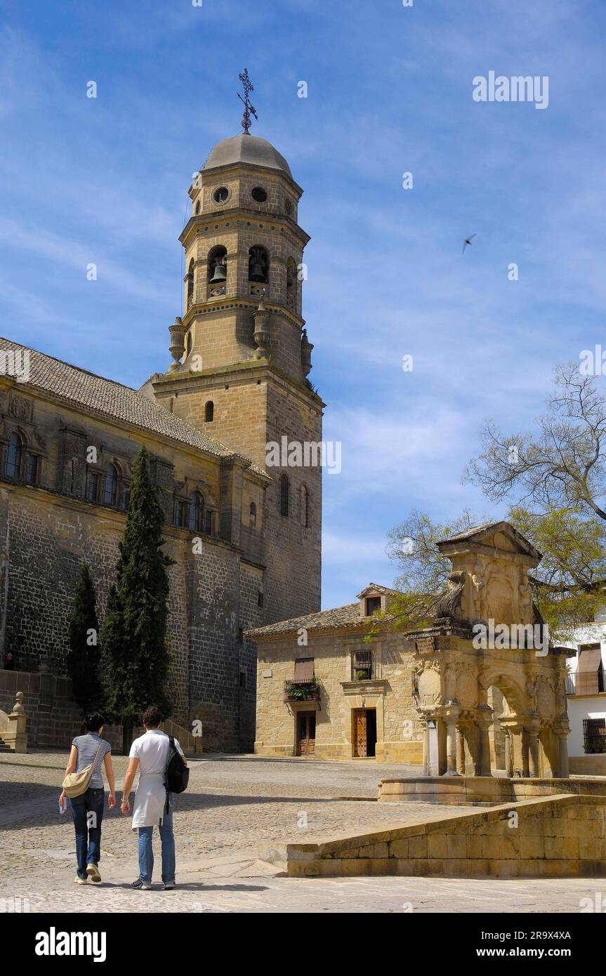 Cathedral 16th century santa maria square hi-res stock photography and ...