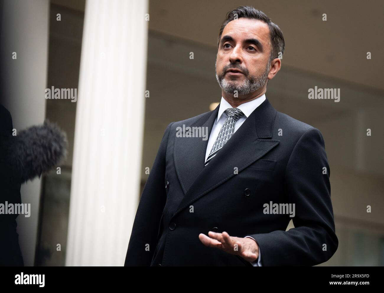Hugo Keith KC speaks to the media outside the UK Covid-19 Inquiry at ...