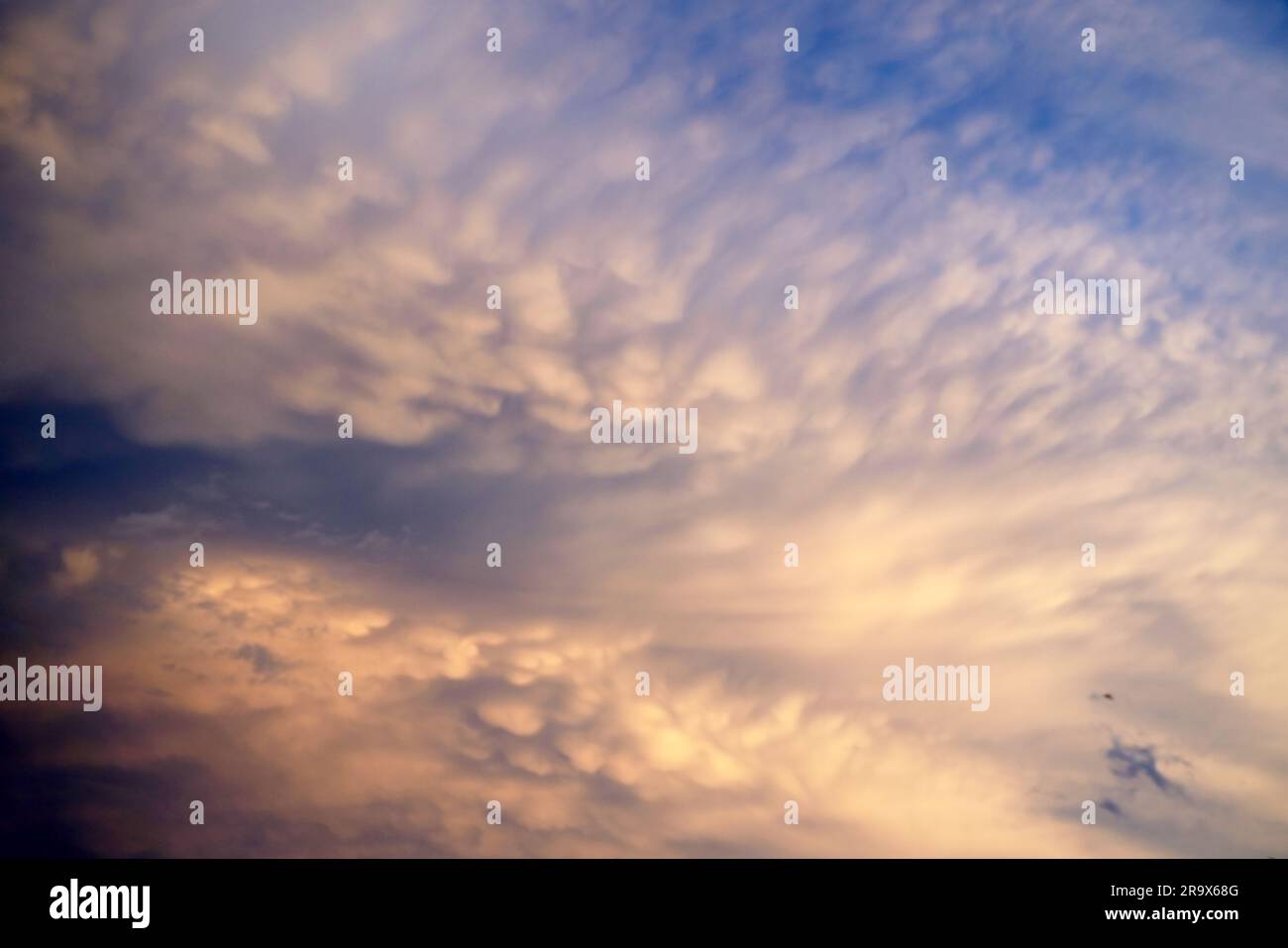 Mammatus cloud for nature background Stock Photo - Alamy