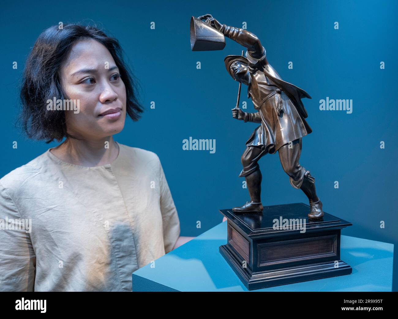 Stuart lochhead sculpture hi-res stock photography and images - Alamy