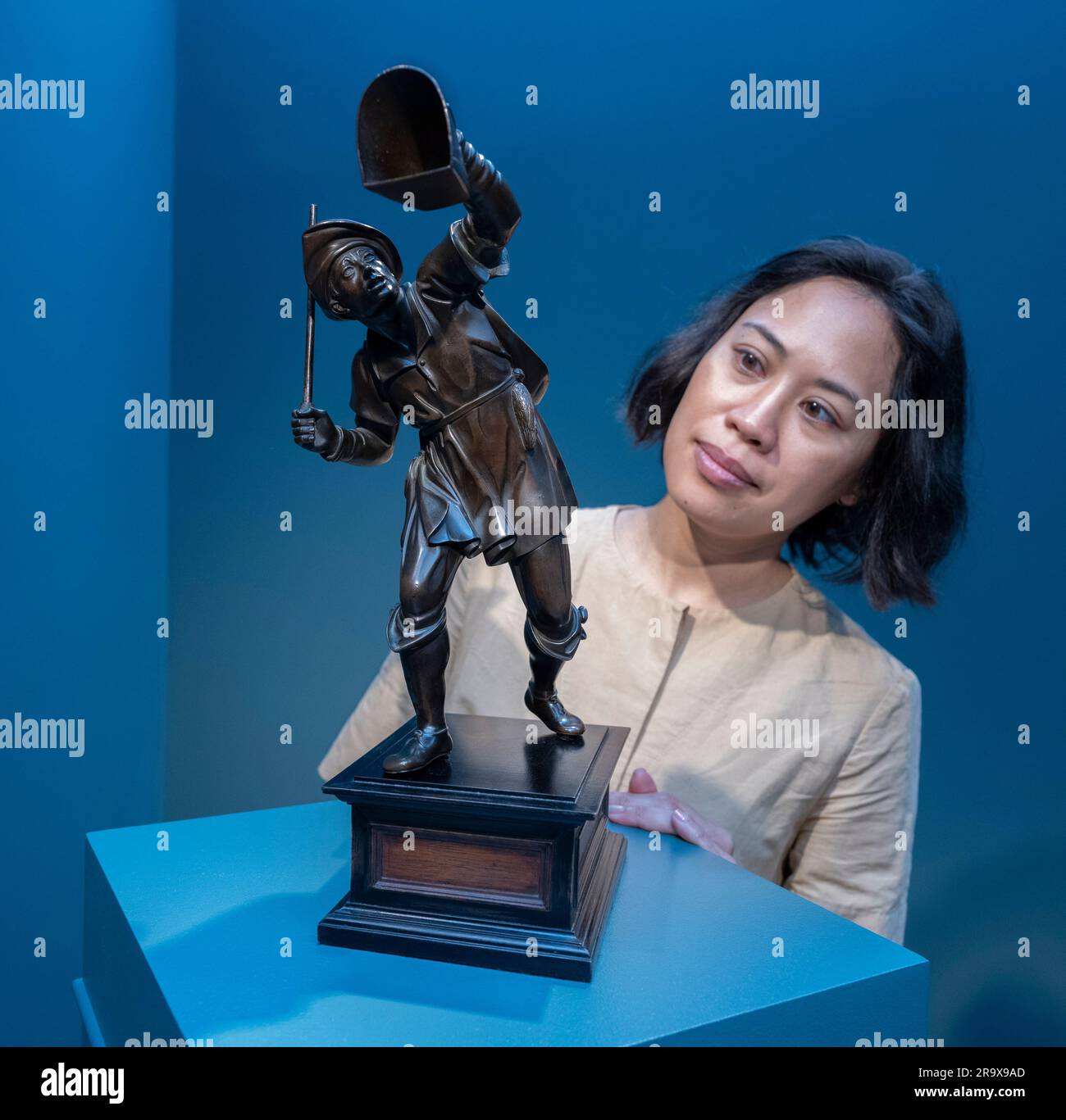 Stuart lochhead sculpture exhibition hi-res stock photography and ...