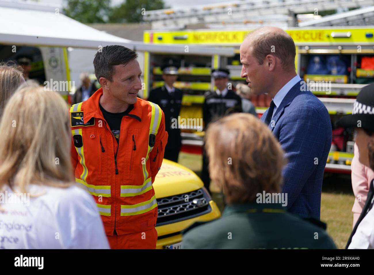 The Prince of Wales meets air ambulance doctor Dr Neil Berry who he ...