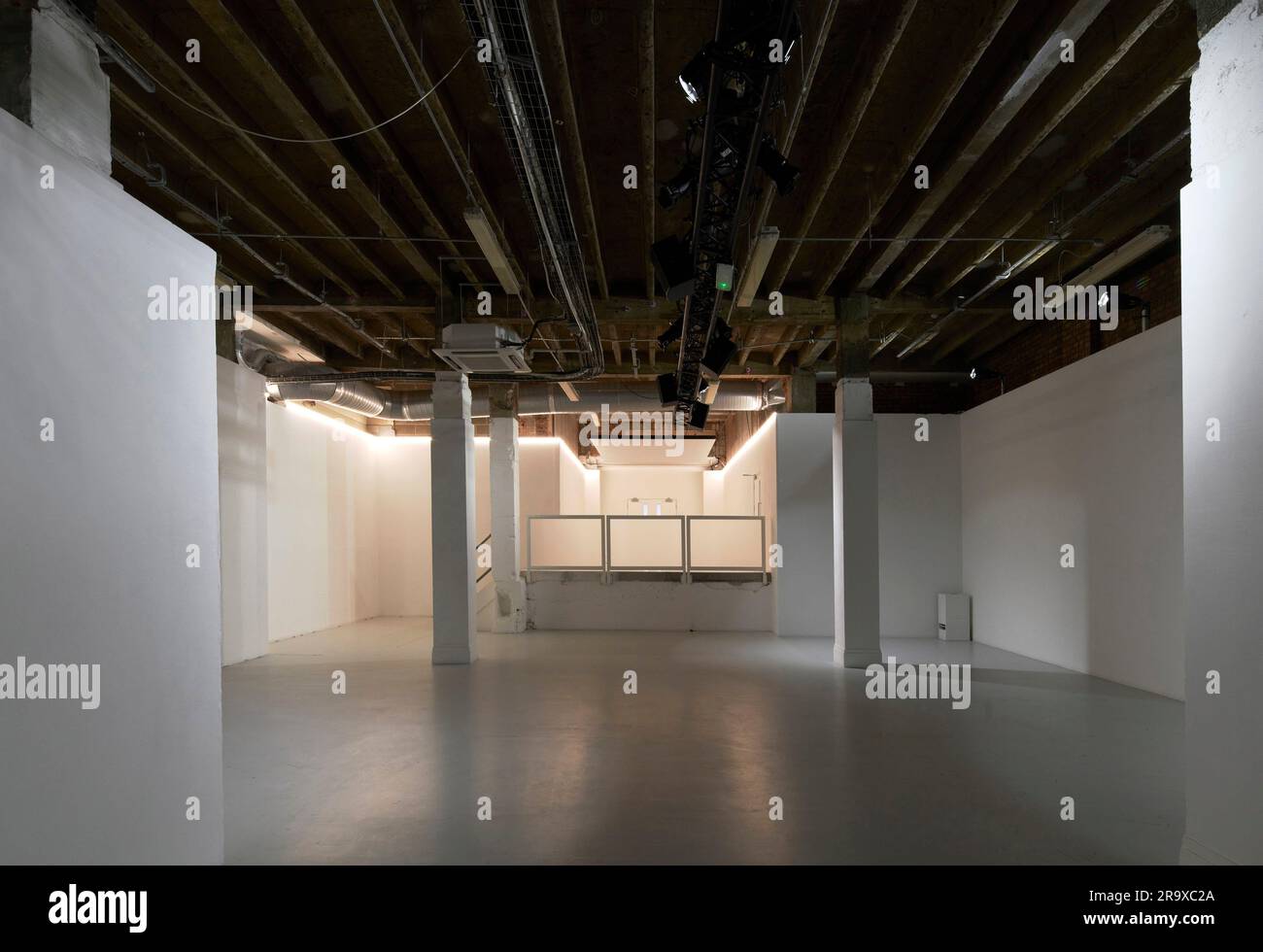 Middle studio. Victoria House Basement, London, United Kingdom ...