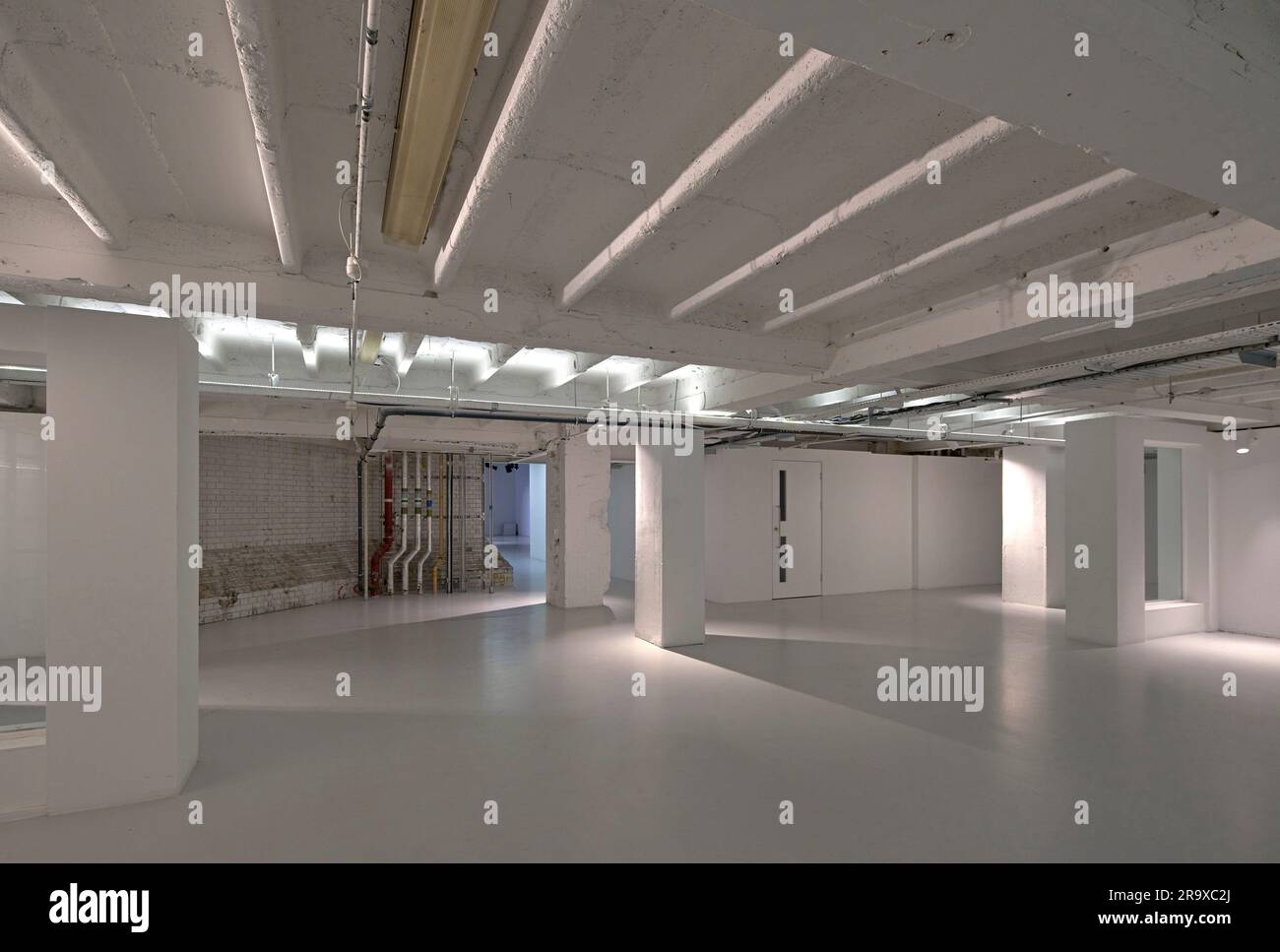 Small studio area. Victoria House Basement, London, United Kingdom ...