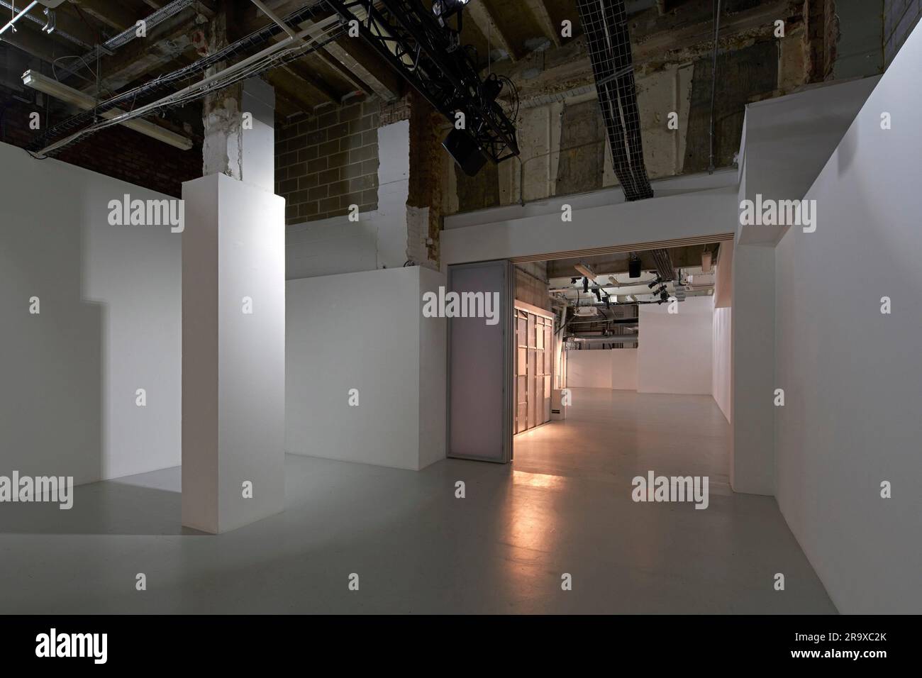 Victoria house basement hi-res stock photography and images - Alamy