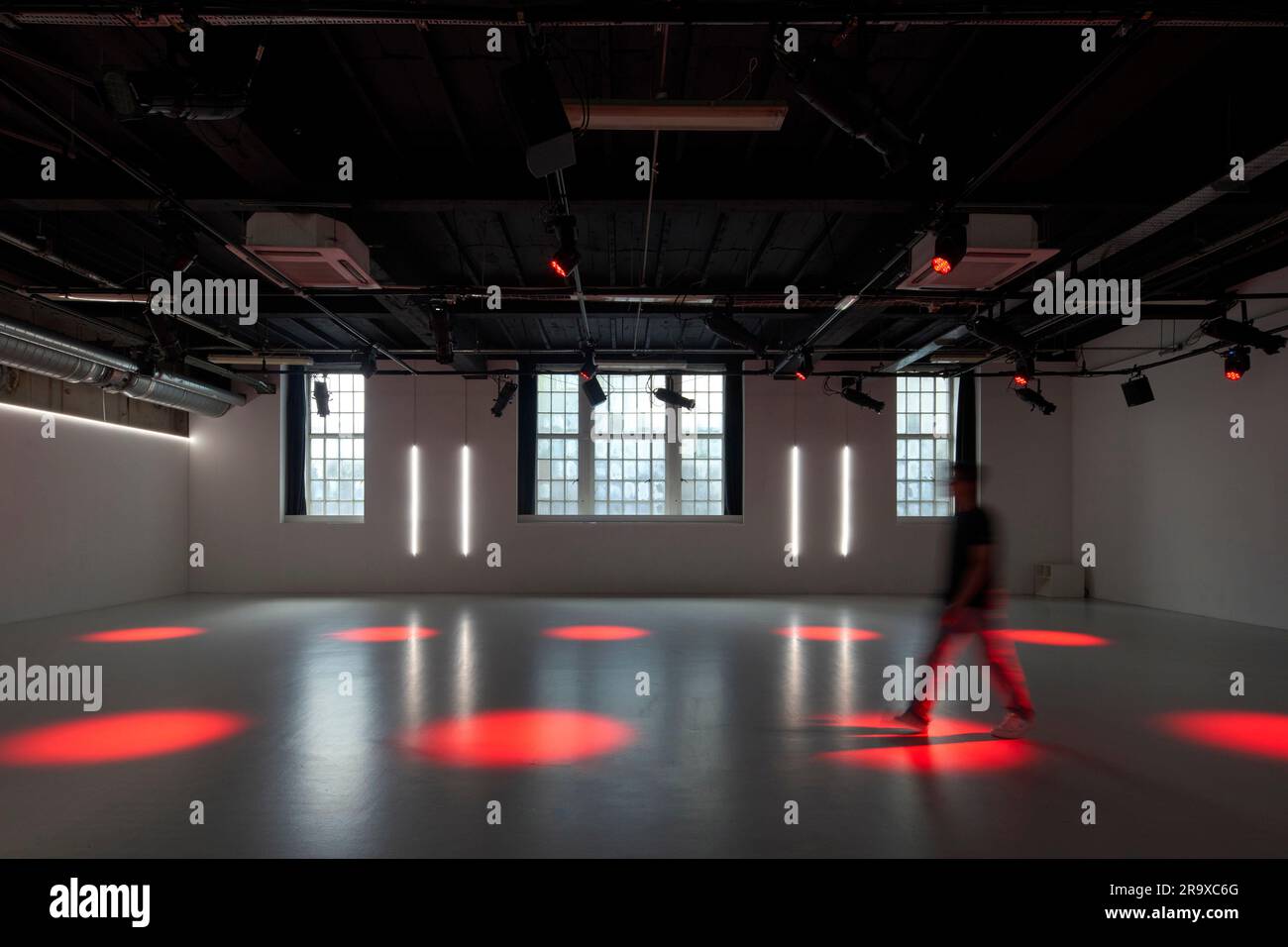 Large studio space. Victoria House Basement, London, United Kingdom ...