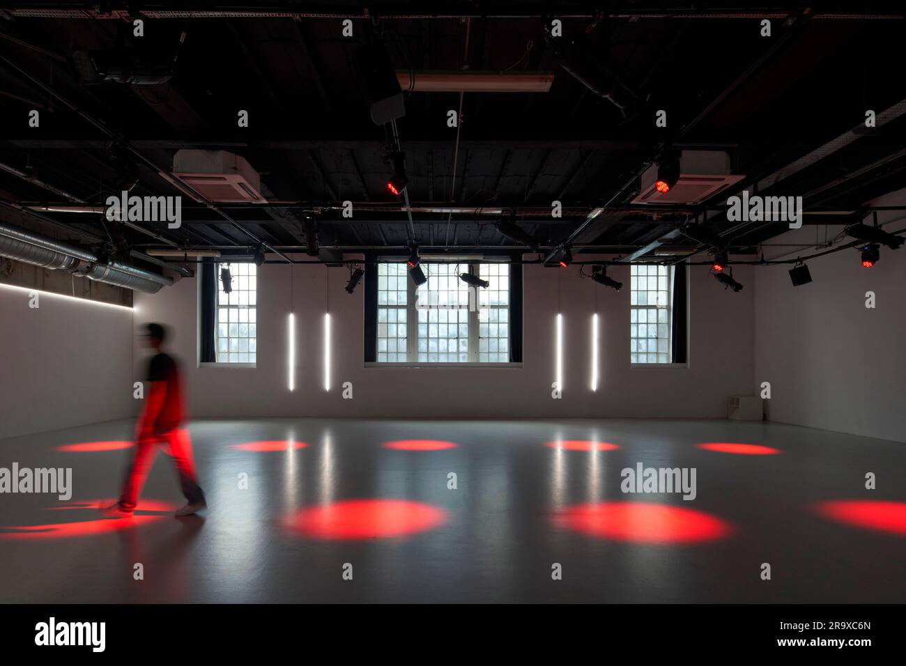 Large studio space. Victoria House Basement, London, United Kingdom ...