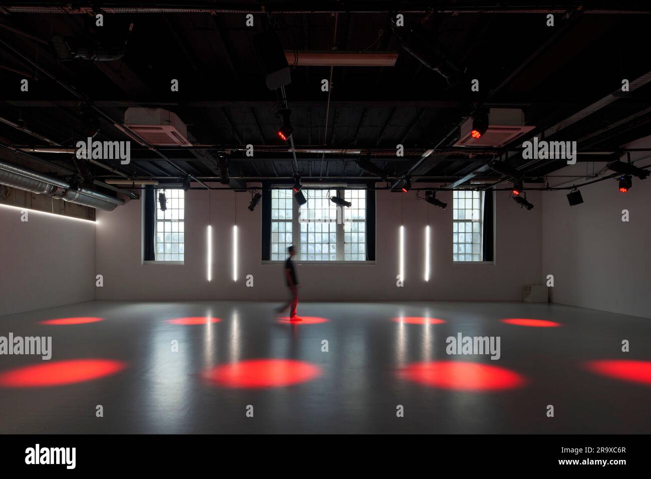 Large studio space. Victoria House Basement, London, United Kingdom ...