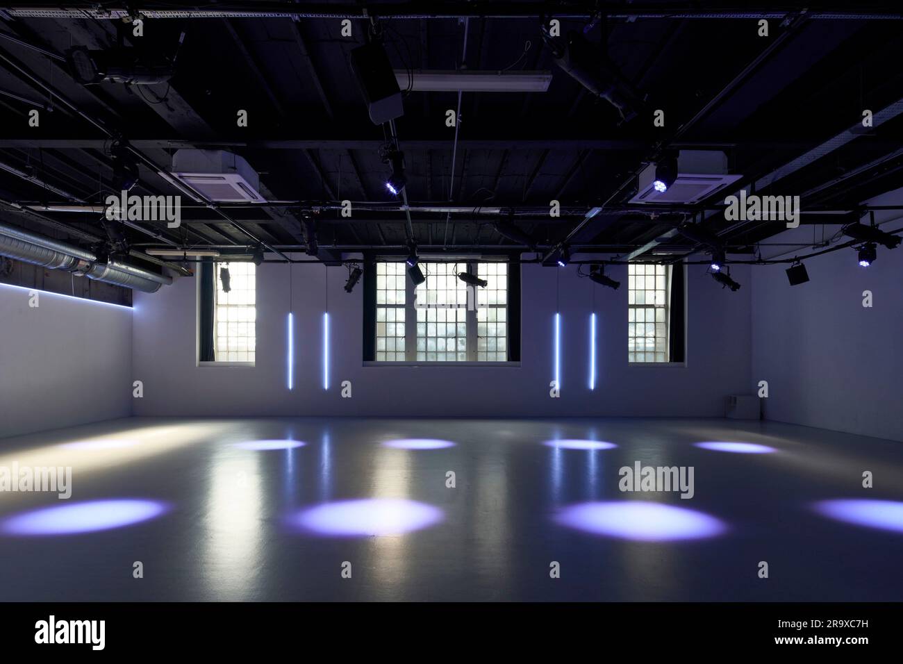 Large studio space. Victoria House Basement, London, United Kingdom ...