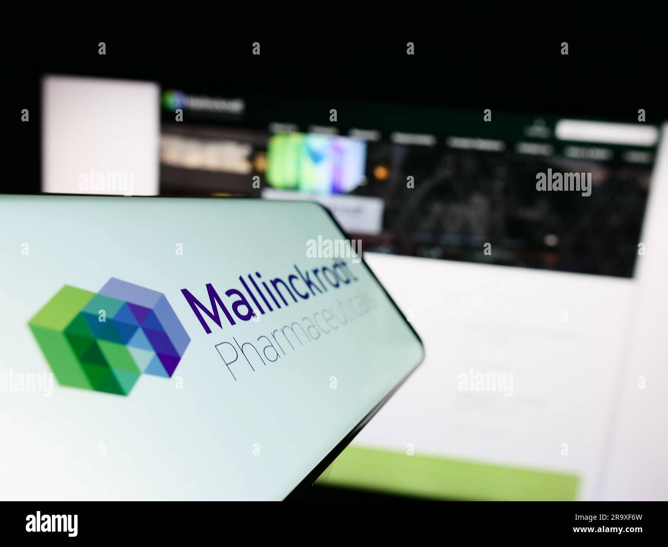 Mallinckrodt pharmaceuticals plc hi-res stock photography and images ...