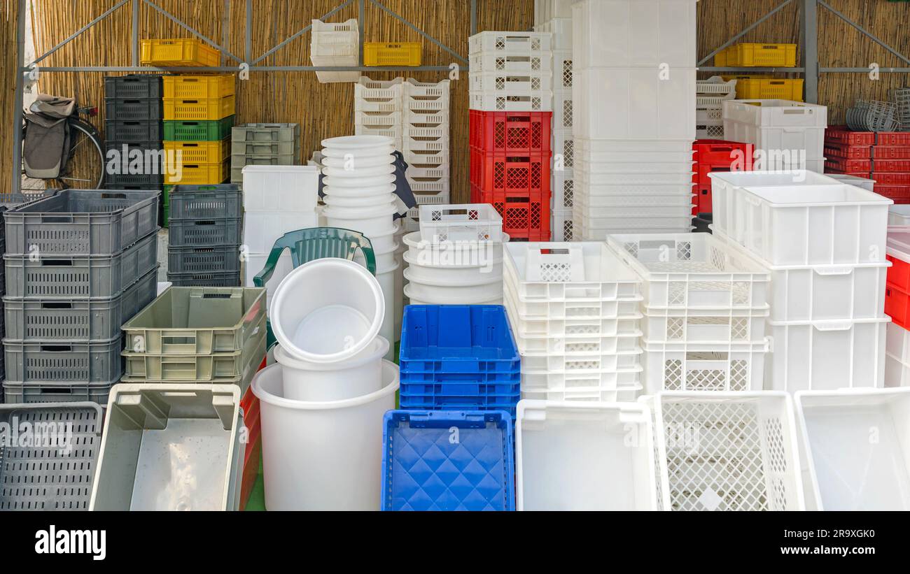 Agriculture Boxes and Plastic Crates for Shipping Delivery Goods ...