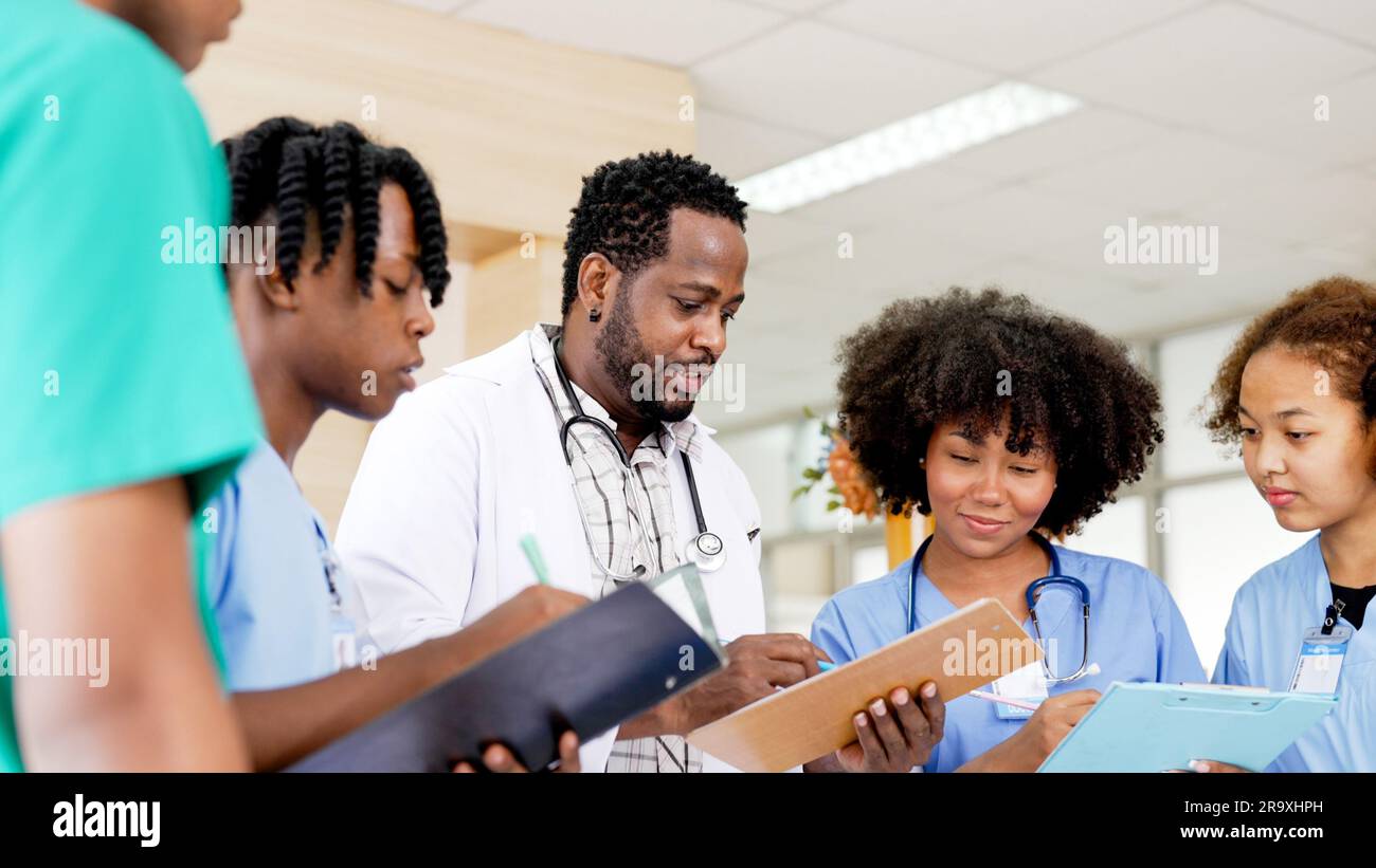 Medical staff with morning briefing in hospital, Healthcare concept ...