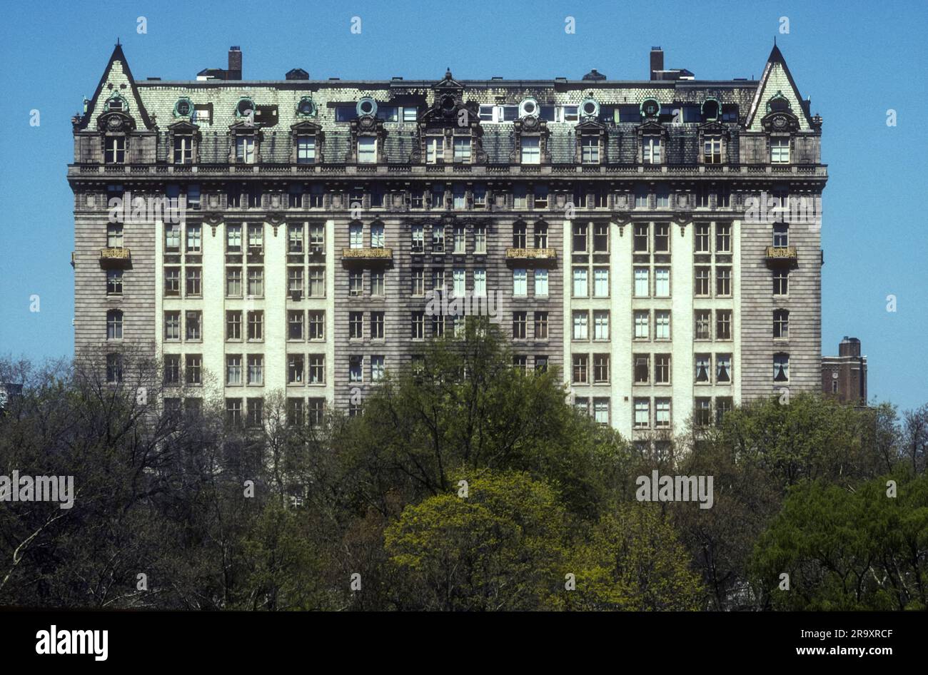 1990s archive image of the Dakota building, New York, seen from Central ...