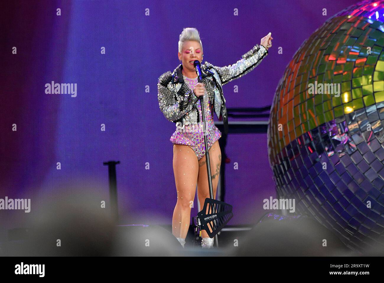 Pink live bei einem Konzert ihrer Summer Carnival 2023 Tour im ...