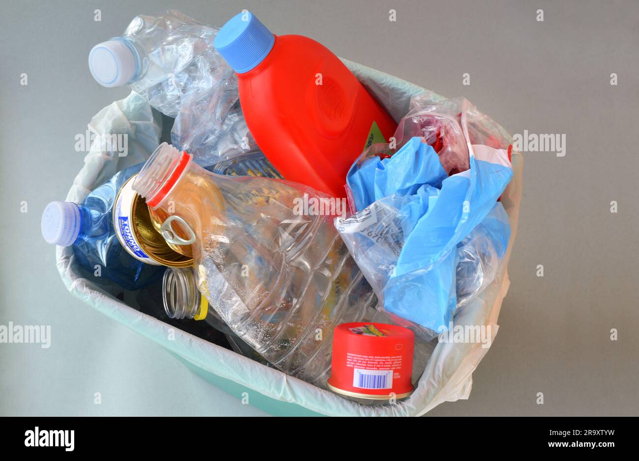 Recyclable plastic scraps hi-res stock photography and images - Alamy