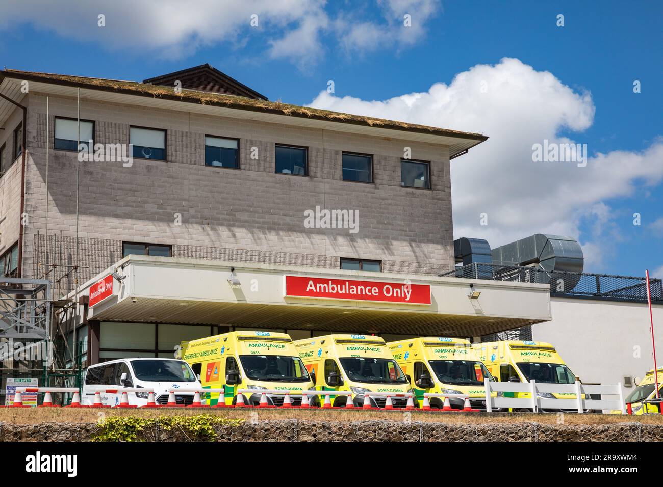 Royal cornwall hospital ambulance hi-res stock photography and images ...